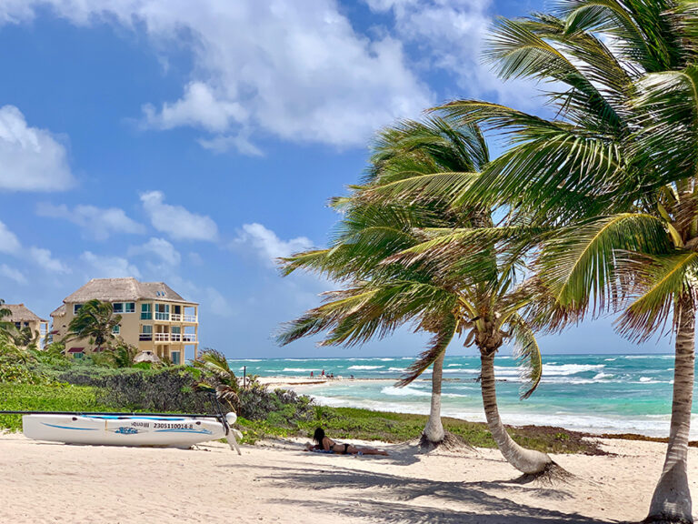 Como visitar Caleta Tankah desde Playa del Carmen